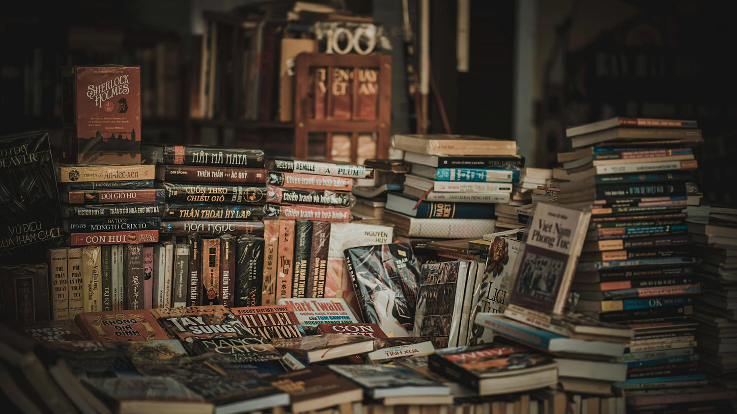 25 Extraordinary Facts About Books – The Lollipop Book Club