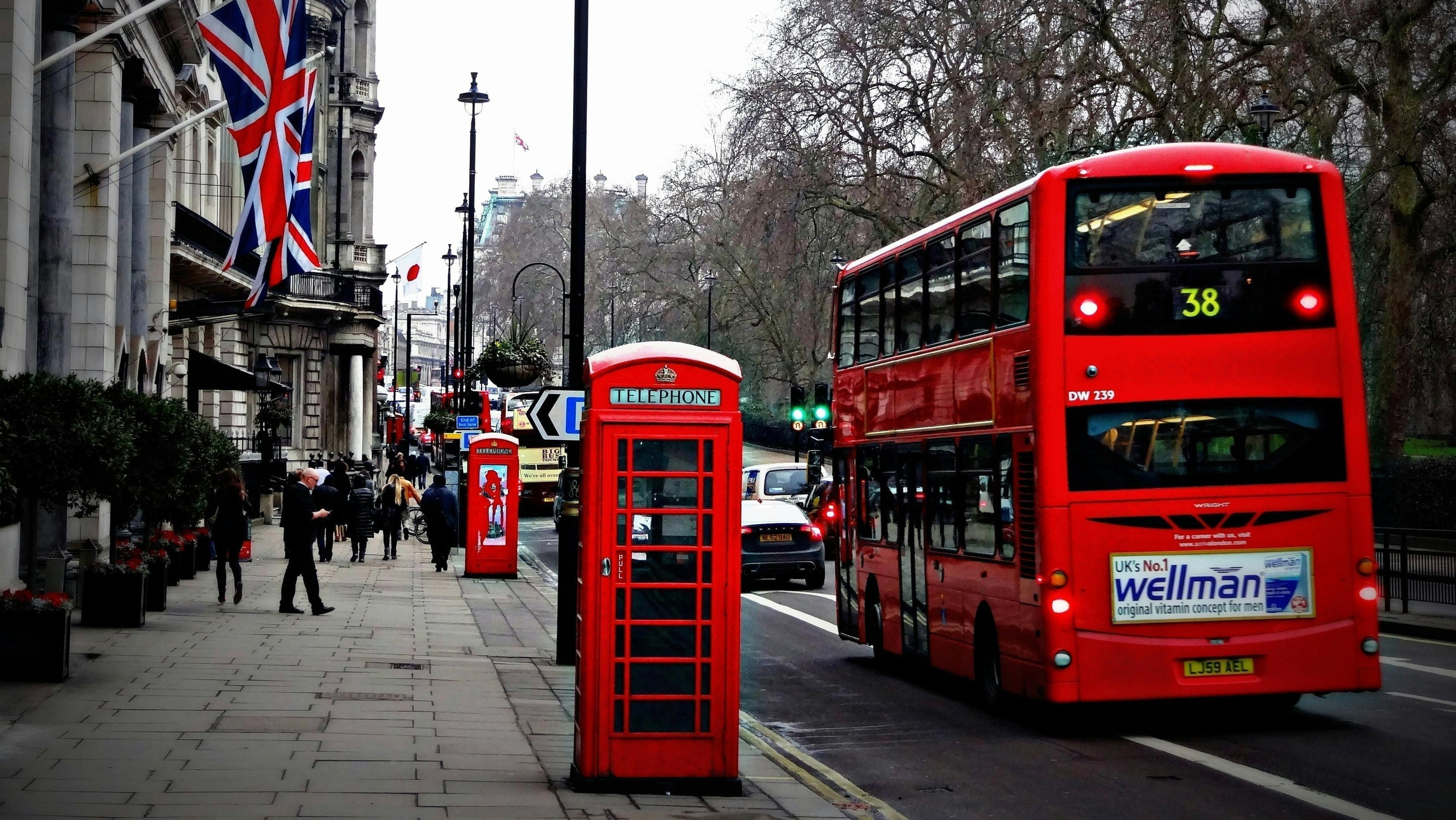 14 Charming London-Themed Toys For Kids – The Lollipop Book Club